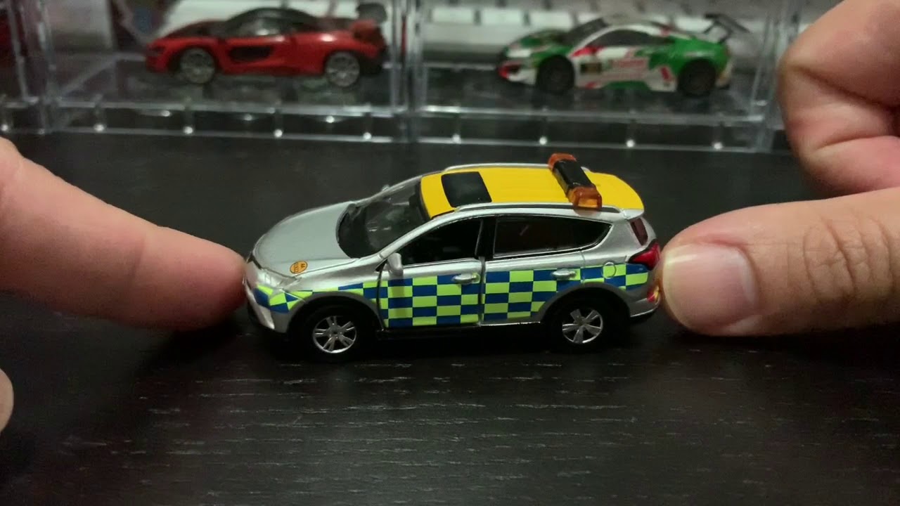 微影 Tiny Toyota Rav4 Hong Kong Airport Landside Patrol Vehicle unboxing ...