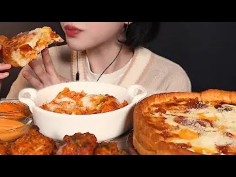 Eat Wit Boki, mukbanger, cheese pizza, chicken, ASMR ,No talking - YouTube