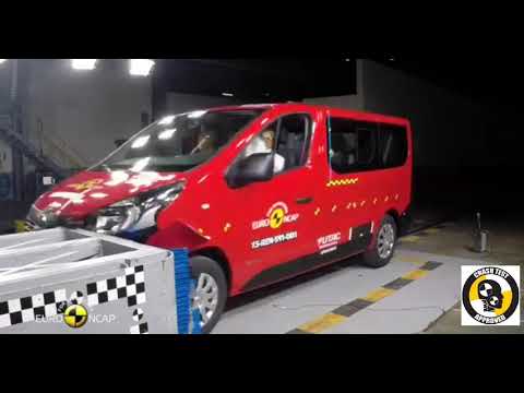 Renault Trafic crash test - YouTube