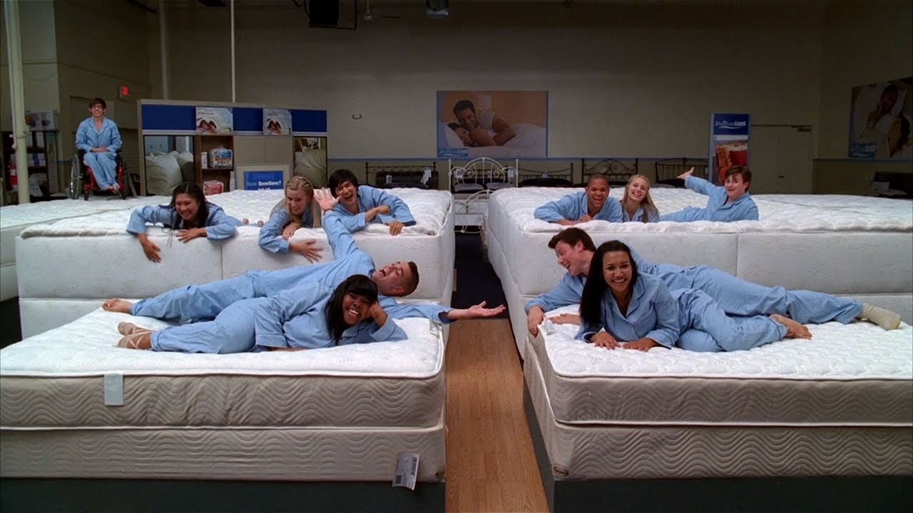 Glee - Jump (Full Performance) - YouTube