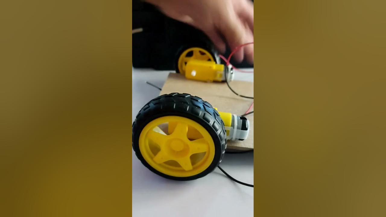 Micro:bit - Remote Control Car - YouTube