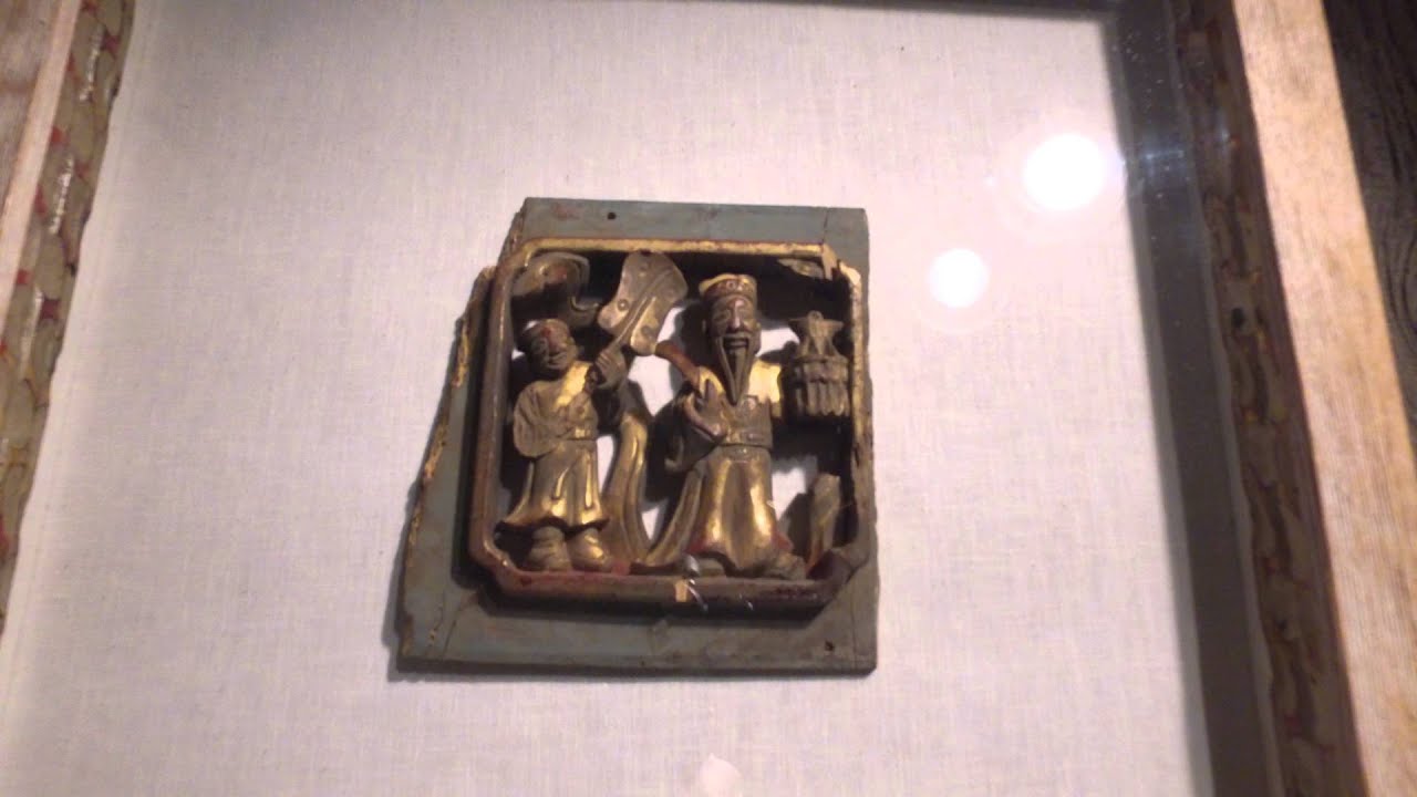 Shaolin Temple Door Carvings - YouTube