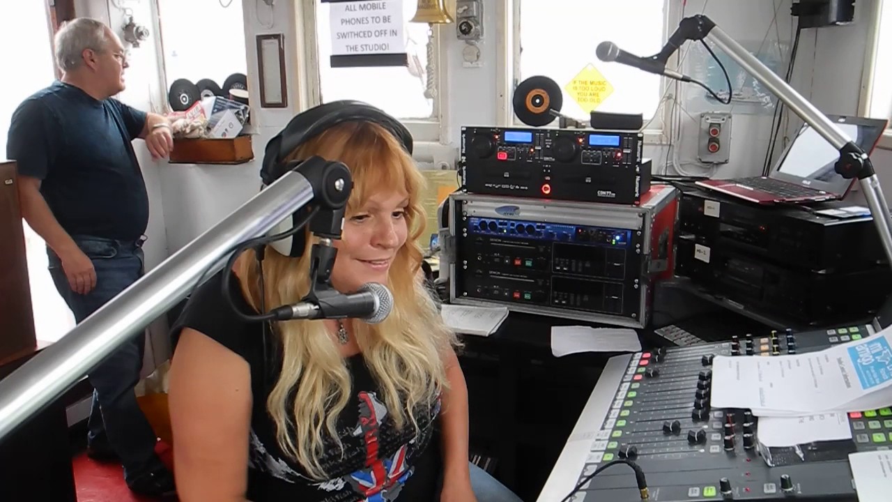 Radio Mi Amigo 2017 - Mandy Marton reads programme schedule - YouTube
