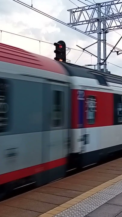 EP09-028 z IC Porta Moravica + PODSYŁ WAGONÓW PKP Intercity - YouTube