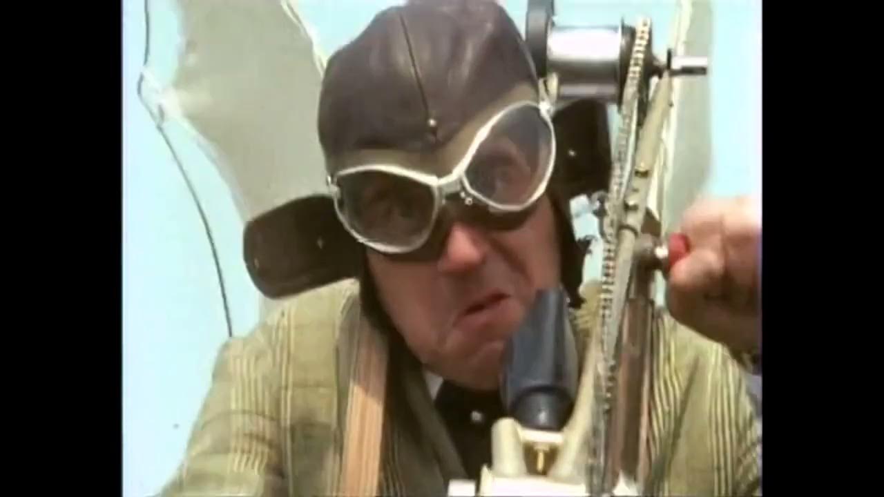 Monty Python - Pioneros de la aviación (subtitulado español). Intro cap ...