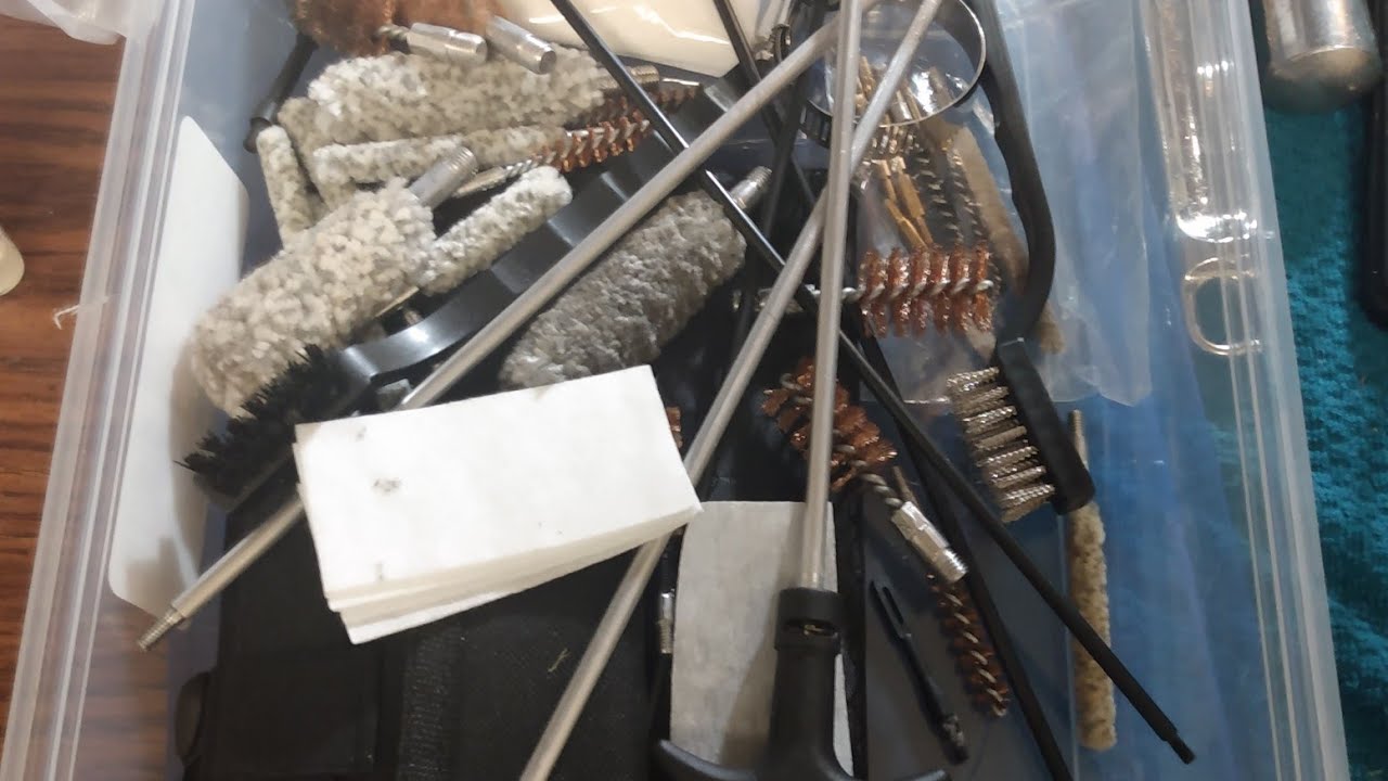 HOW TO CLEAN A SINGLE SHOT SHOTGUN!!!!!! - YouTube