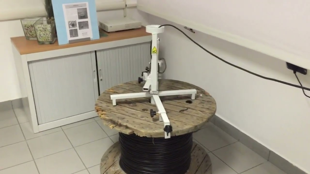 Dérouleur de touret UNROAL - YouTube