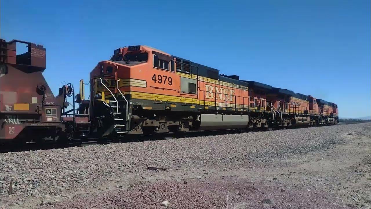 EB BNSF Port Stack Train Feat Duo Rear DPUs At Daggett Ca! #bigbossrailfanner - YouTube