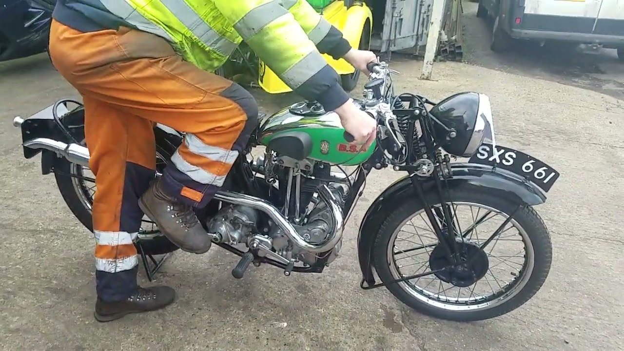 1932 BSA Blue Star 350cc at Andy Tiernans #08258BSA - YouTube