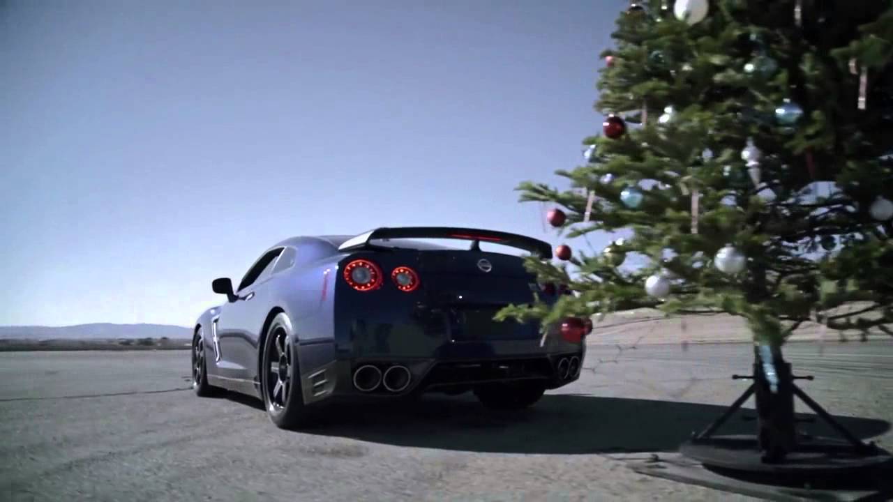 Nissan GT-R Commercial 2016 Undecorating the Tree - YouTube