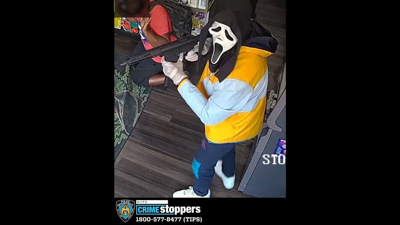 Masked Perps Rob Smoke Shop $3000 with AR15 (Queens) - YouTube
