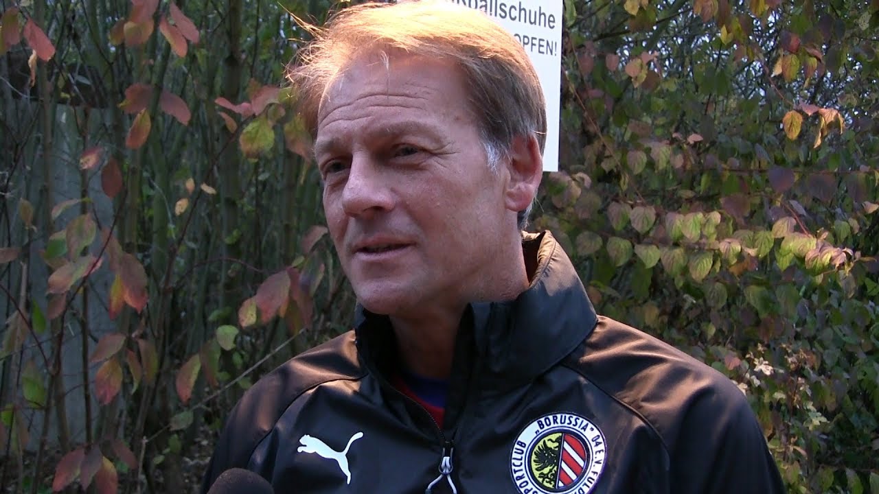 Erstes Training unter Henry Lesser - YouTube