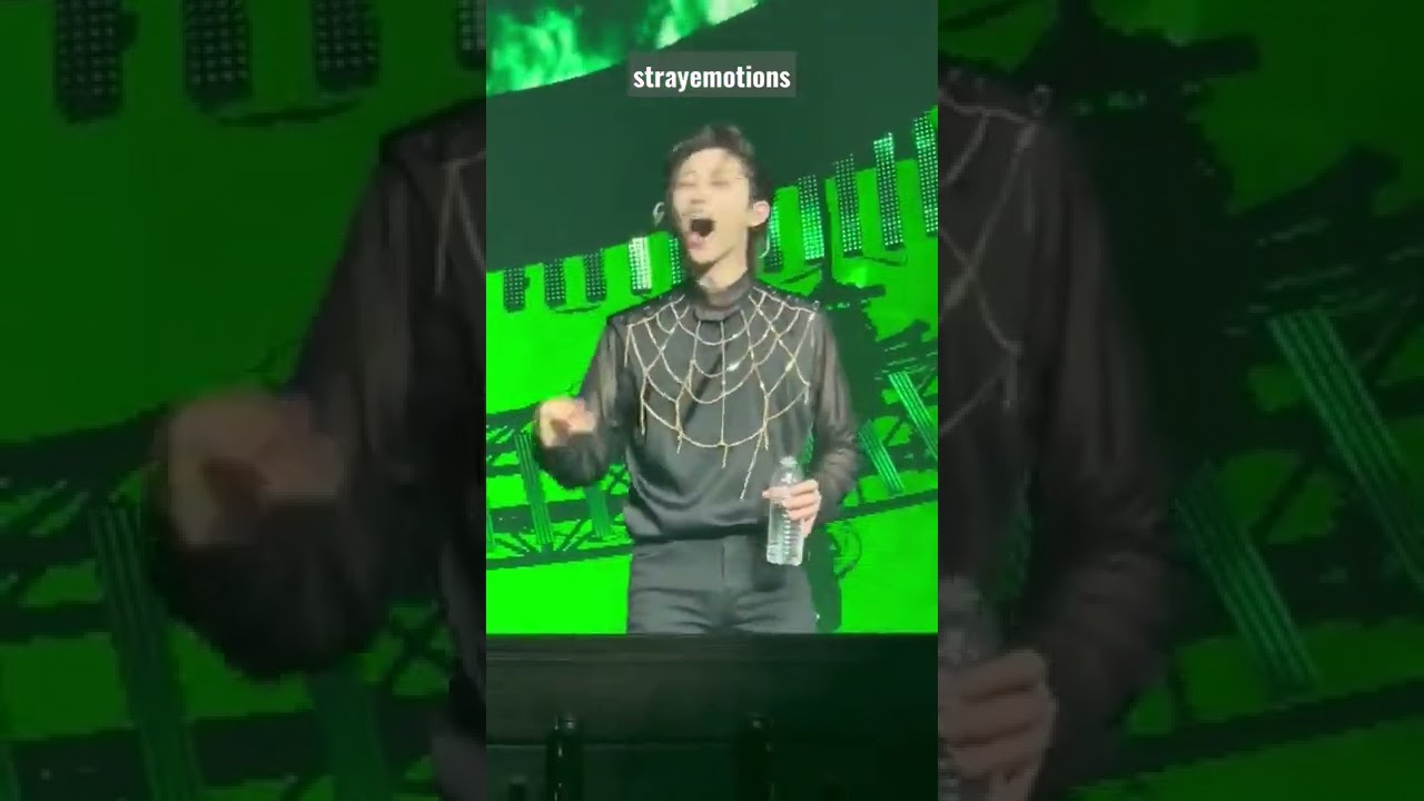 Felix: 𝗥𝗘𝗗 𝗟𝗜𝗚𝗛𝗧𝗦 Also Felix: ʳᵉᵈ ˡⁱᵍʰᵗˢ 『Maniac』 in Oakland - YouTube