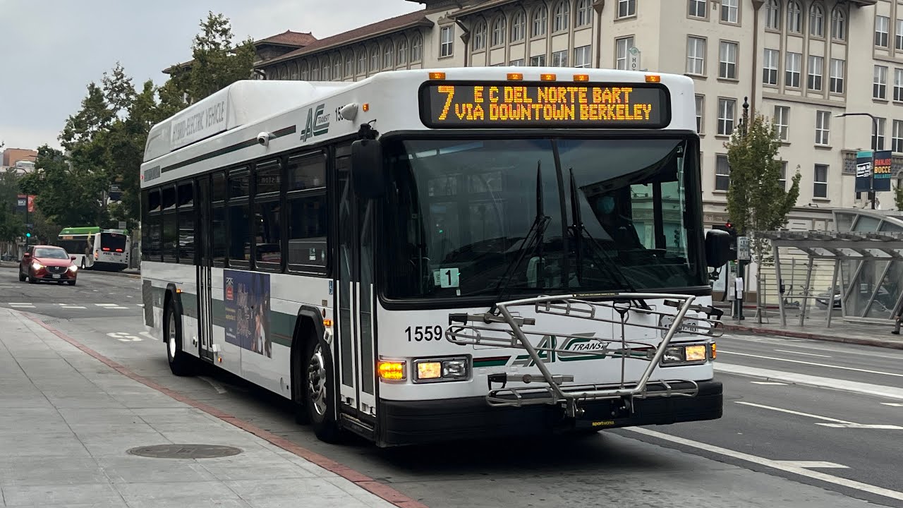 ⁴ᴷ⁶⁰ Hybrid Appearance | AC Transit 2016 Gillig Low Floor HEV 40' #1559 on Route 7 - YouTube