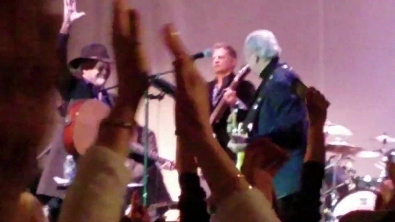 The Monkees - Keswick Theater - 3/6/19 - Good Clean Fun - YouTube