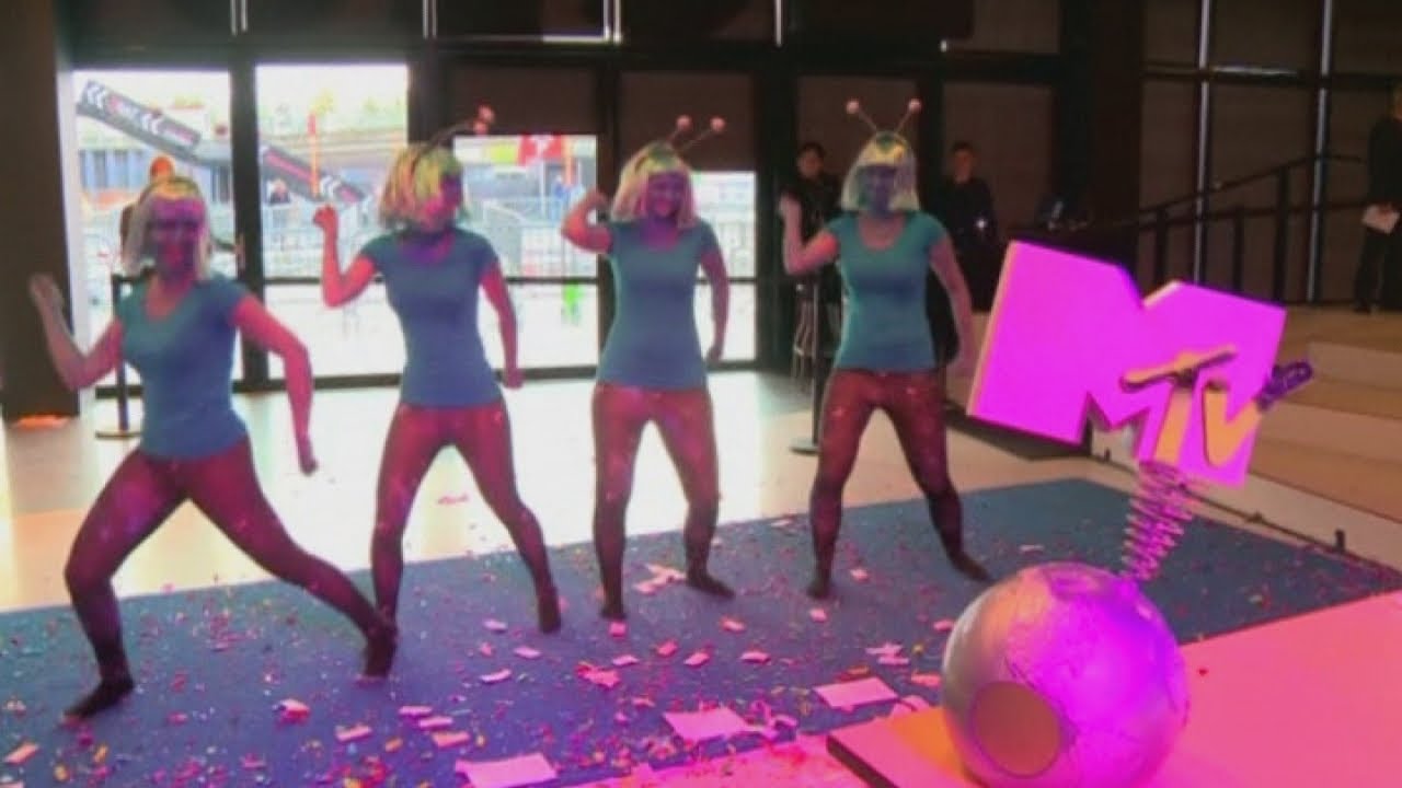 Desperate fans audition to win MTV EMA 2013 tickets - YouTube