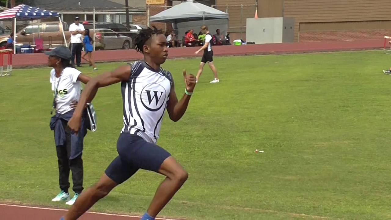 Xavier Carter 400M Run - YouTube