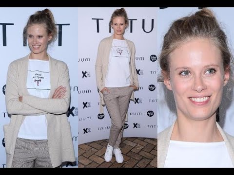 Nobliwa Pietrucha niemal bez makijażu prezentuje szczupłą figurę pięć miesięcy po porodzie (FOTO)