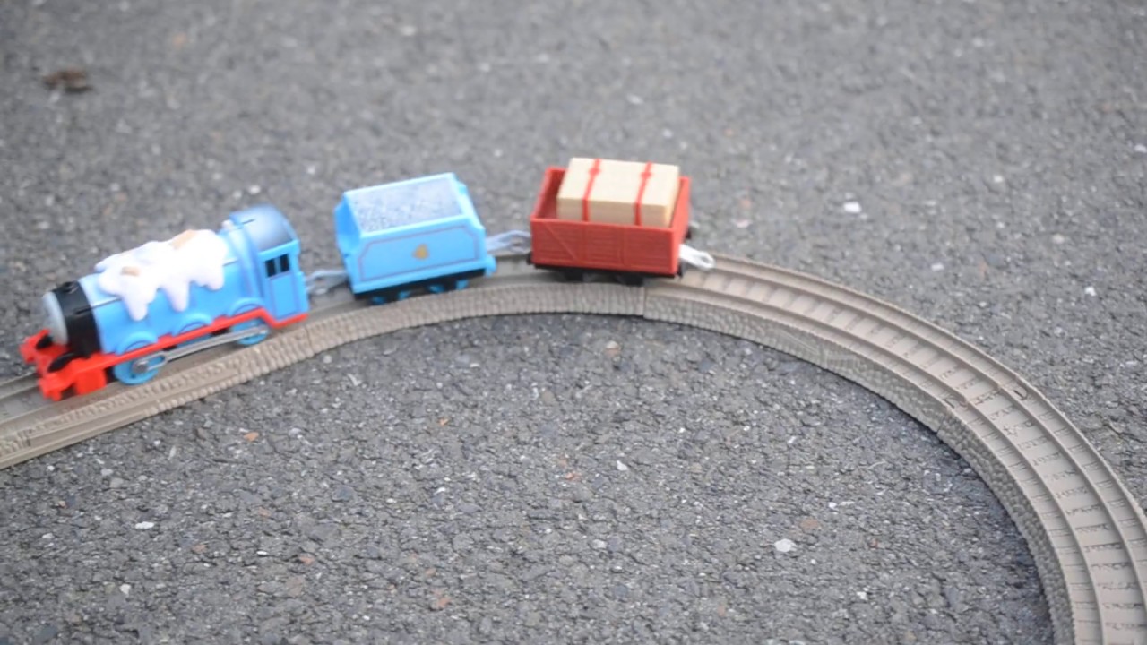 Trackmaster Snowy Gordon unboxing, review and first run - YouTube