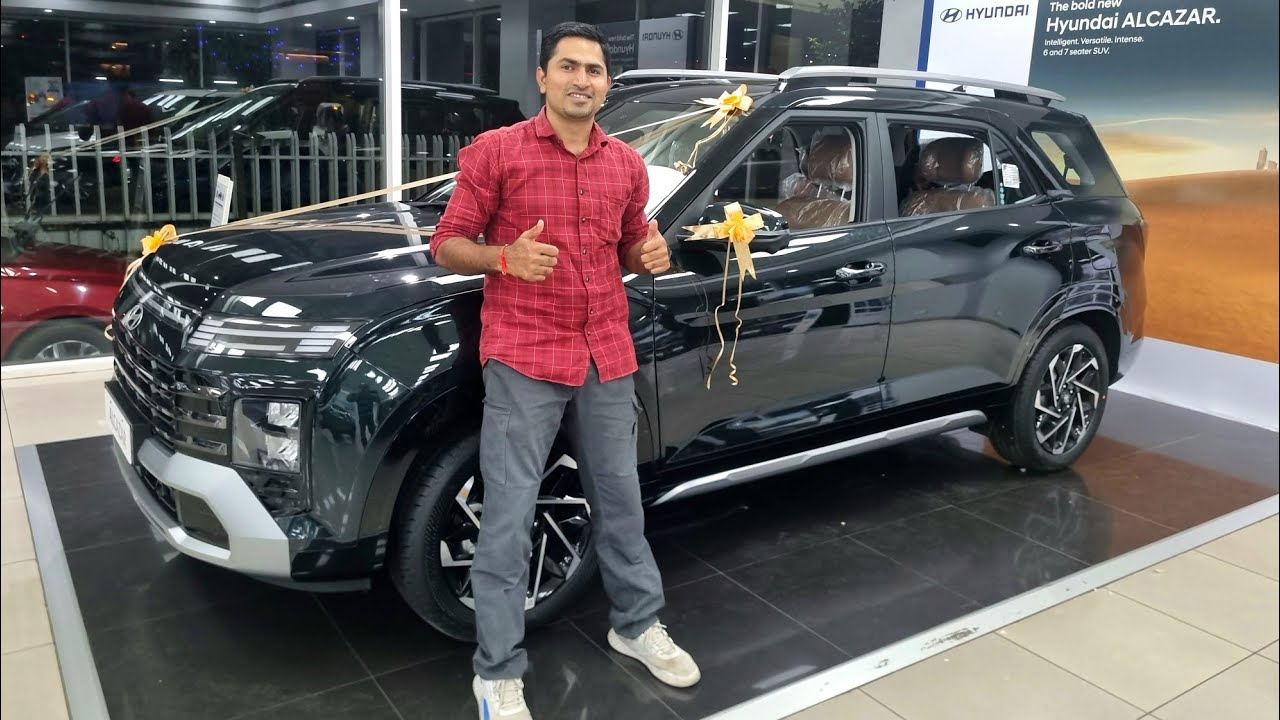 2025 New Hyundai ALCAZAR Top Model Review | Hyundai alcazar on road ...