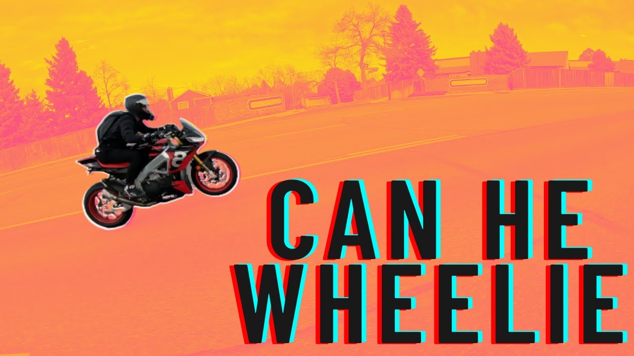 TEACHING HIM HOW TO WHEELIE A APRILIA TUONO - YouTube