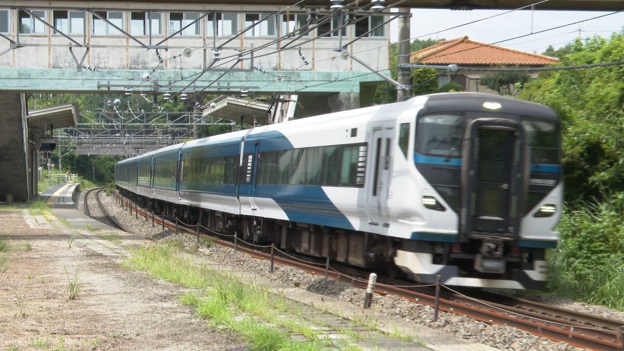 【4K 60P】E257系2000番台、5000番台（あずさ83号） 信濃境駅にて - YouTube