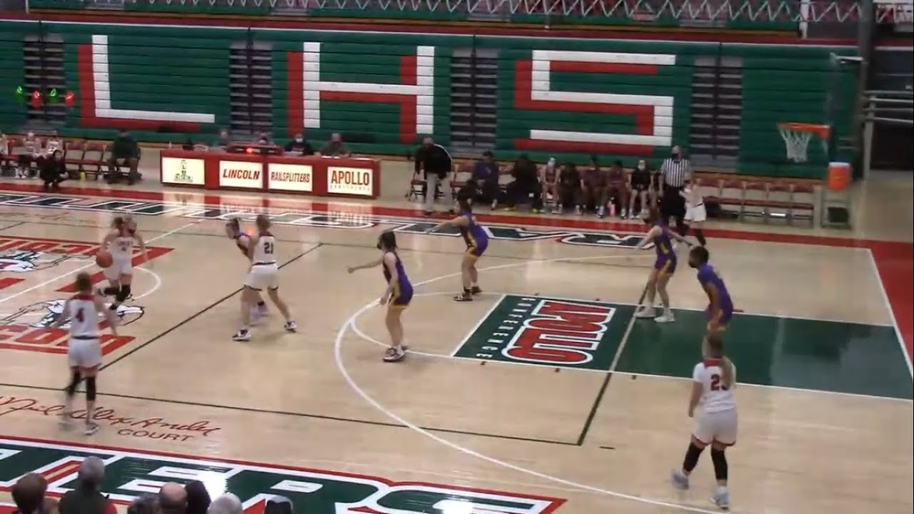 1-24-2022 -- LCHS Lady Railers basketball vs. Bloomington Purple ...