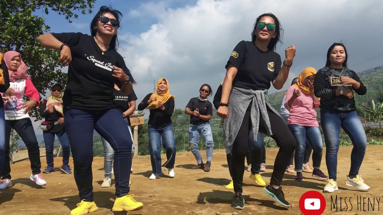 SENAM KREASI KU PUJA PUJA | AERO DANCE |Miss Heny | HELLO STUDIO - YouTube