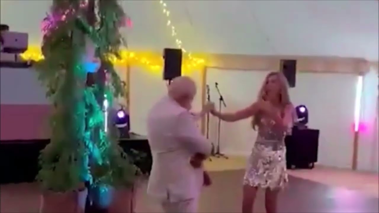 BORIS JOHNSON WEDDING DANCE - YouTube