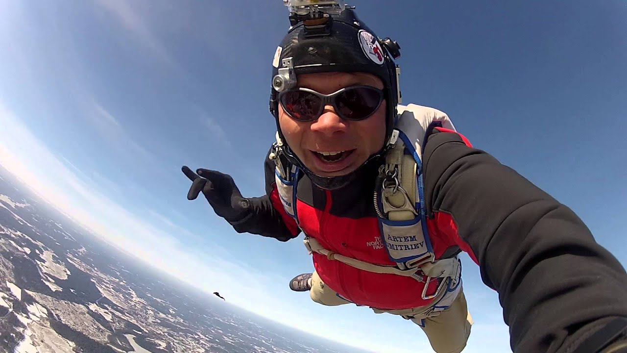Parachute jump over the church of St. Andrew on Vuoksa|Прыжок над ...