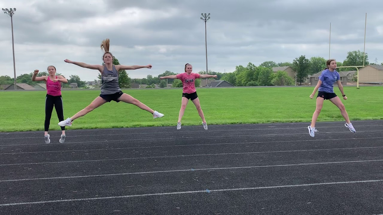 1st group toe touch 5/28 - YouTube