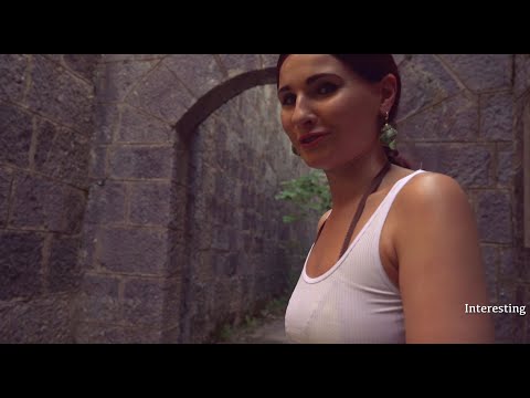 Jeny Smith Investigates a Fortress