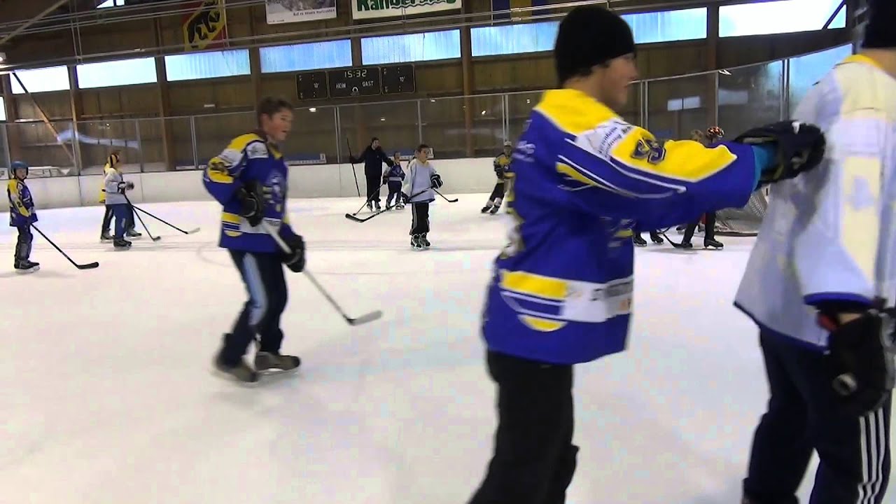 EHC Kandersteg Eishockey Kids Day 2013 - YouTube