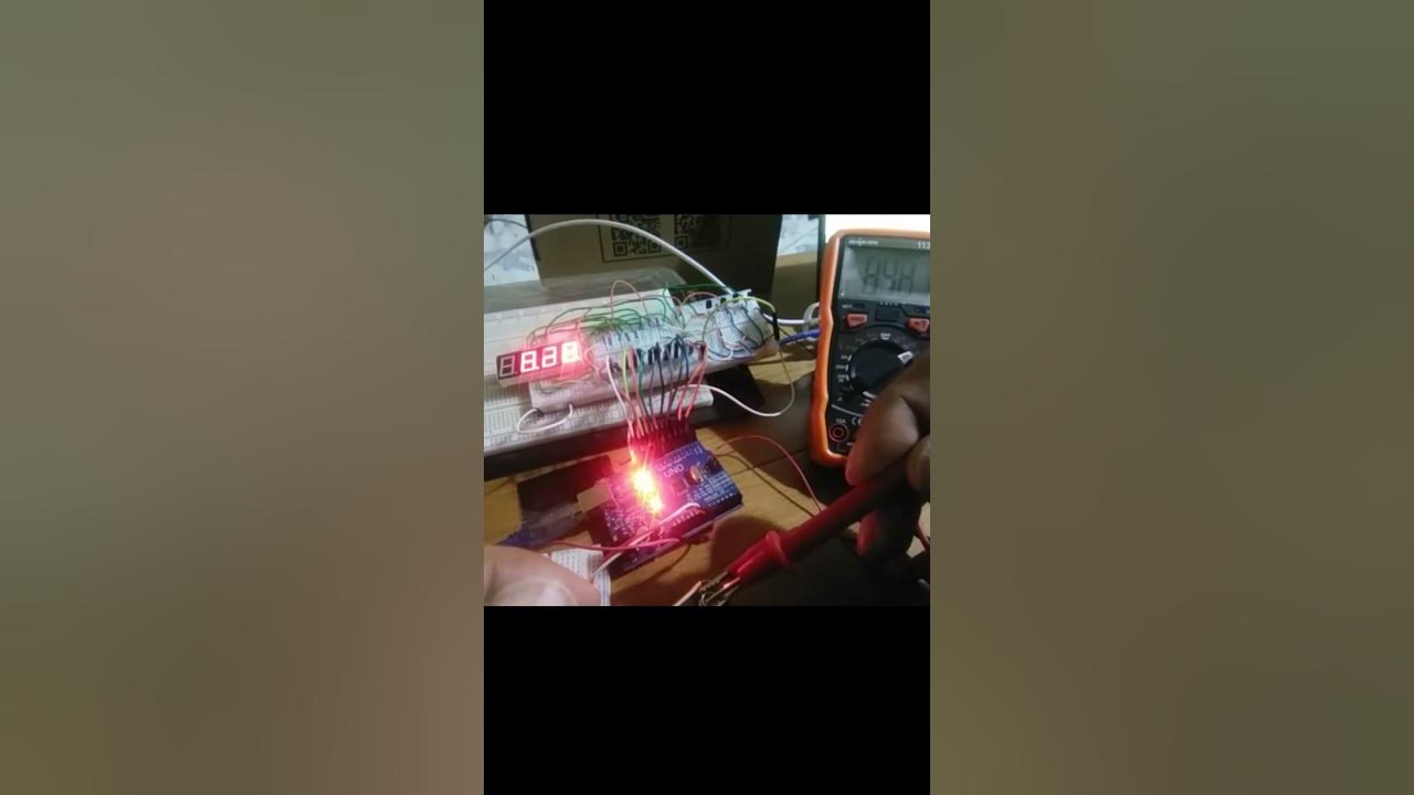 Voltmeter With Arduino Shorts 7segmentdisplay 7segment Breadboard Youtube