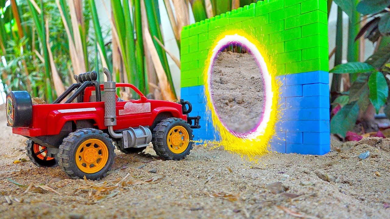 블럭놀이 중장비 자동차 장난감 구출놀이 도와주기 Stuck Car Toy Rescue - YouTube