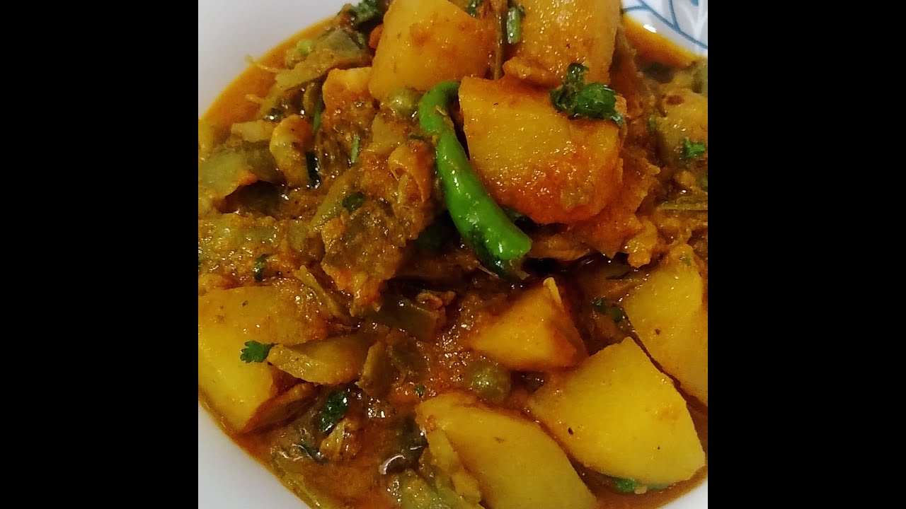 Saim aalo matar ki sabzi۔ Mixed vegetables Curry #HappyCookingToYou # ...