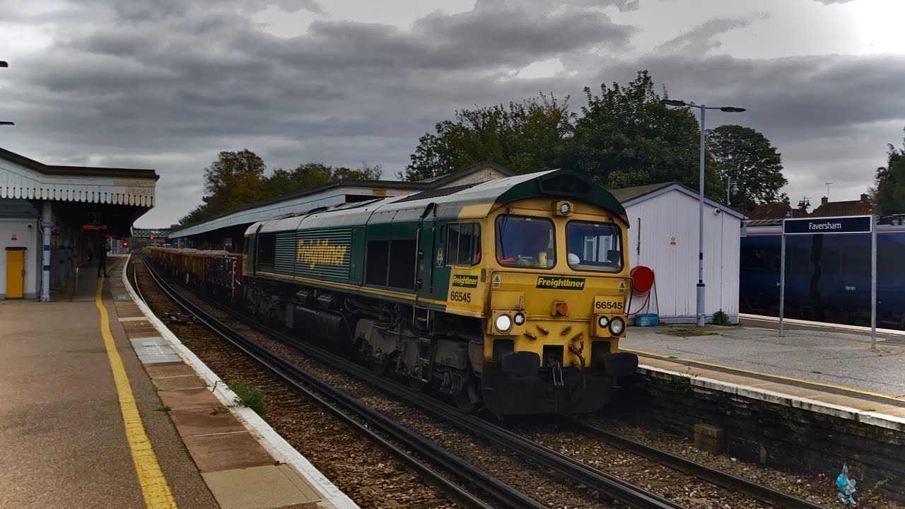 Freight Trains at Faversham Station 10/10/20 - YouTube