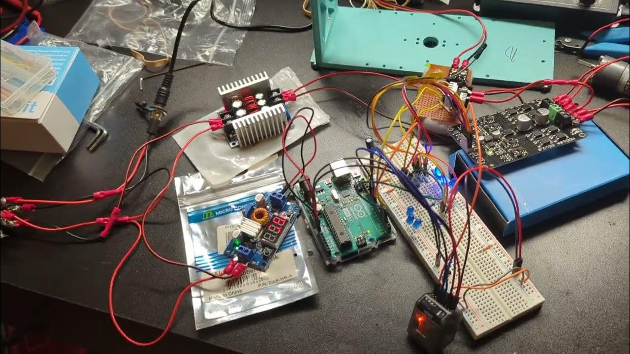 motor controlling Arduino shift register - YouTube