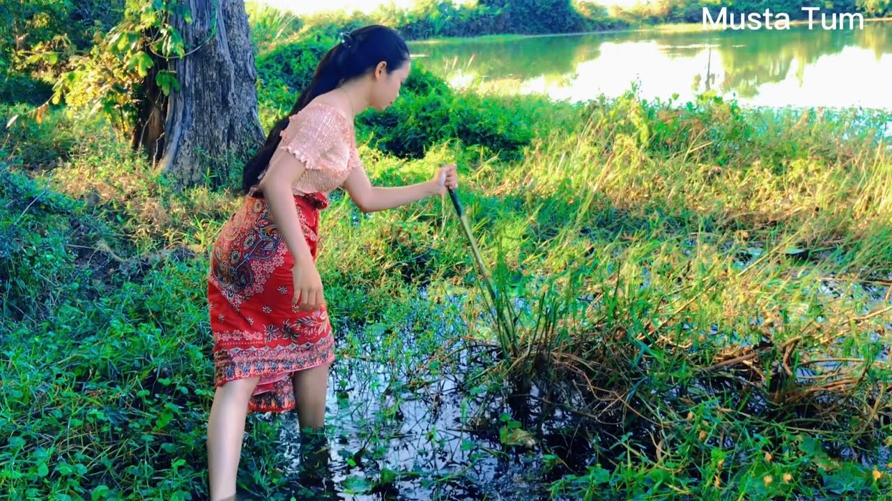 Amazing Beautiful girls fishing In river 🌳 - YouTube