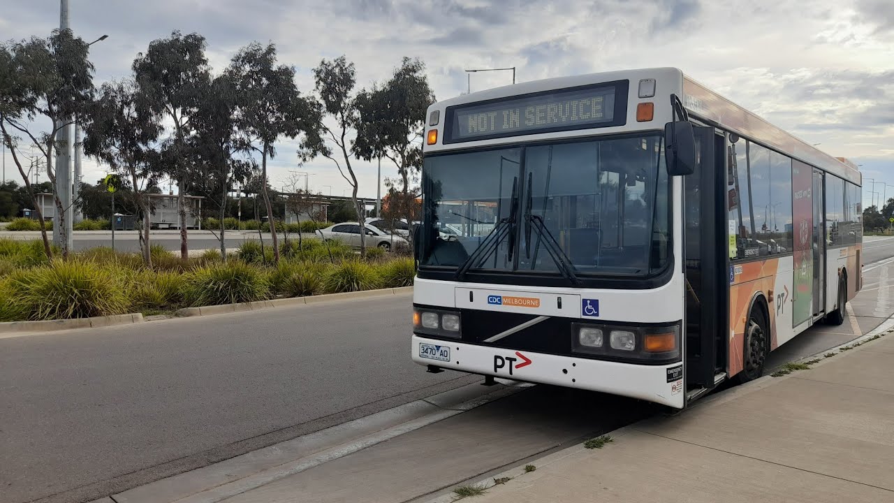 CDC Melbourne Wyndham #12 Volvo B7RLE Volgren CR221L - YouTube