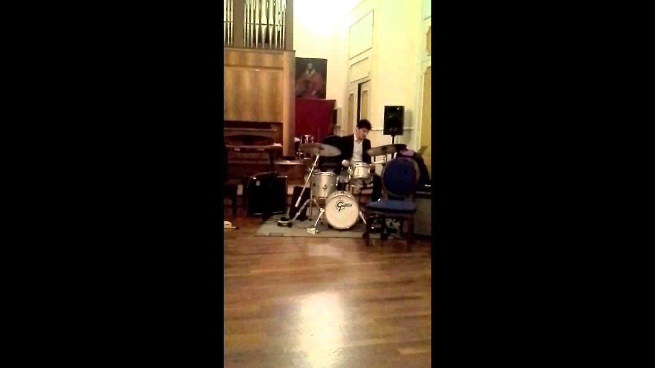 Alfonso Donadio plays Three Cards Molly - YouTube