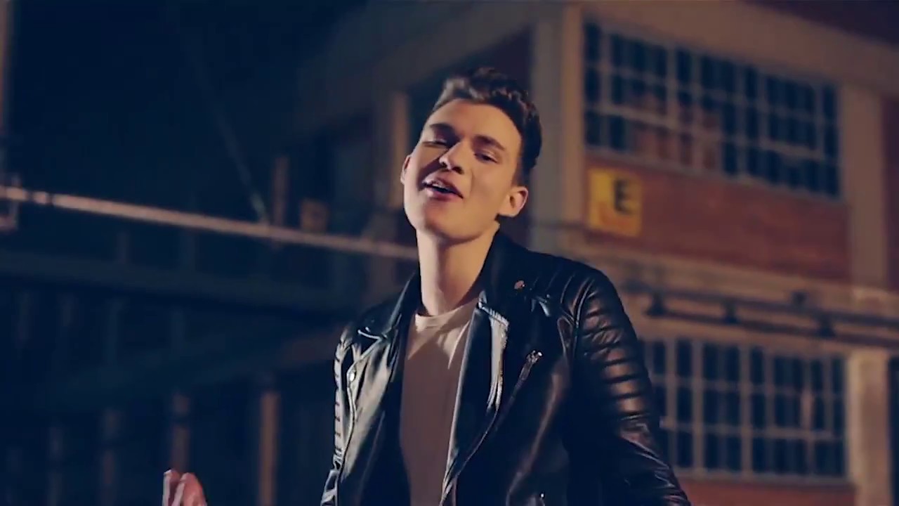 Georic Lomas - Silhoeët (Advert) - YouTube