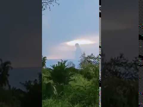 Menakjubkan|| penampakan Tuhan Yesus di Papua - YouTube