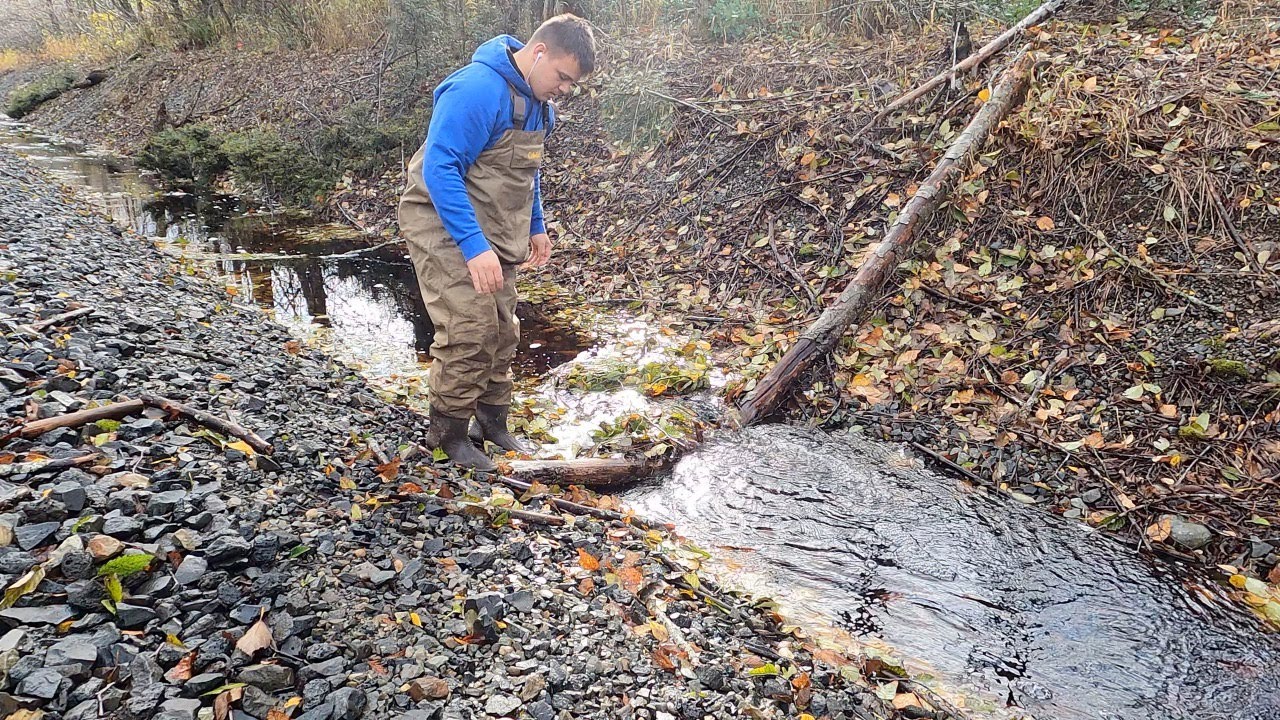 Unclogging Ditches From Storm Debris Dams - YouTube