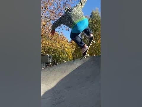 Ollie , Nollie bs 180 in quarter pipe | скейтбординг - YouTube