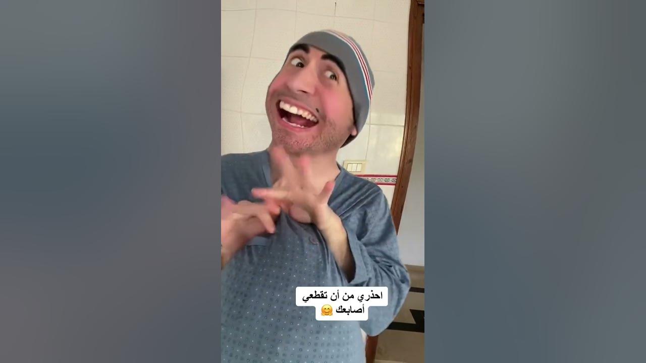 أراد فقط أن يكون رومانسي 😅😅😅 Youtube
