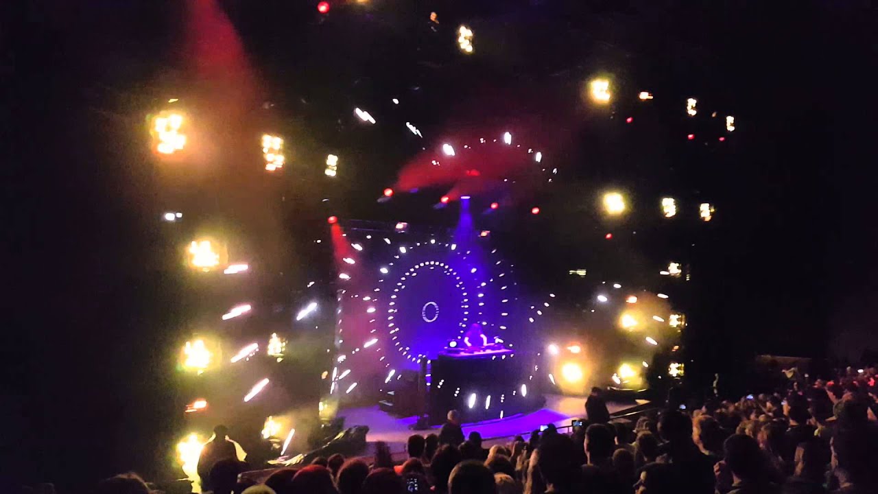 Bassnectar Closing Out Night One at Red Rocks 2015 - YouTube