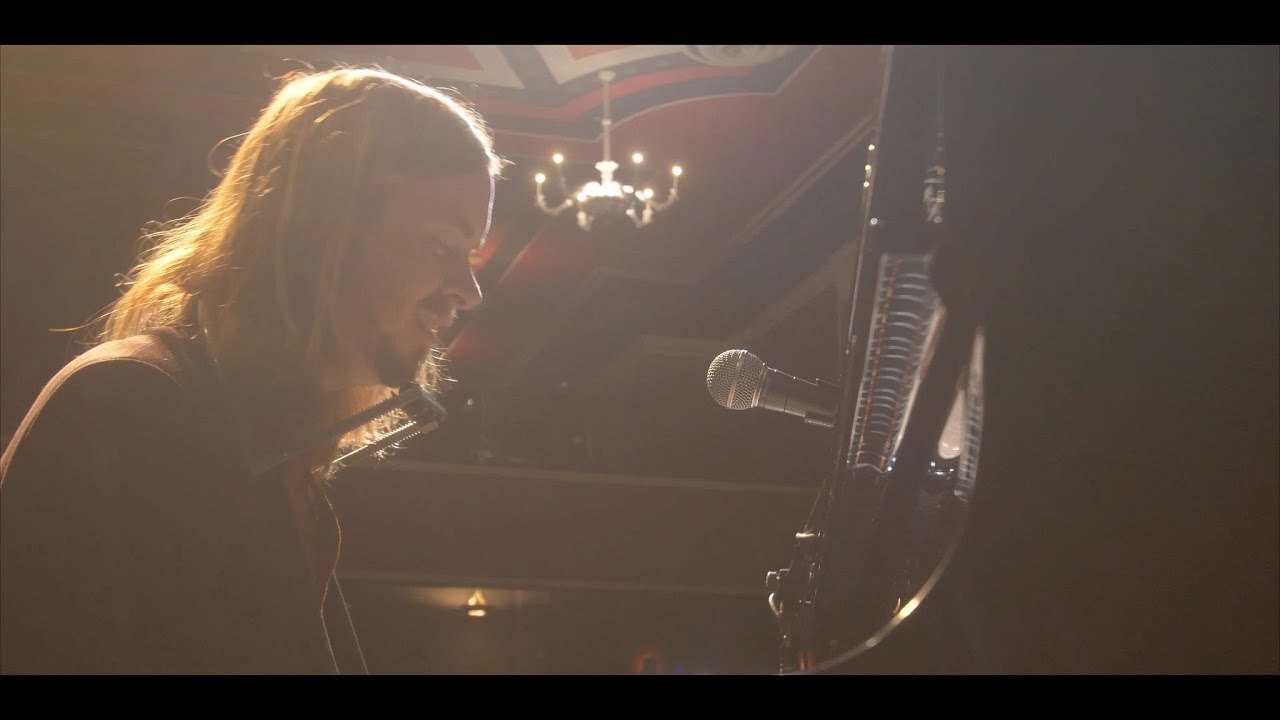 Jordan Musycsyn - When The Snow Comes Down - YouTube