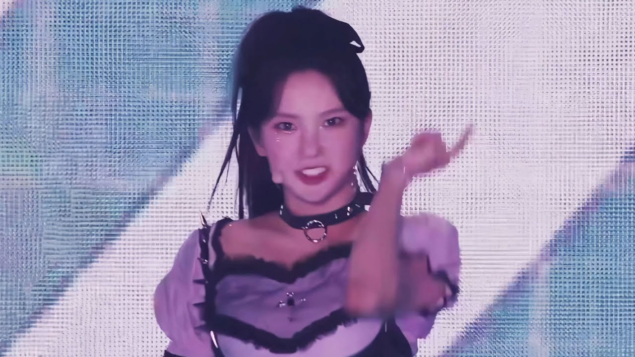 Yujin Wing Wing focus parts @ Kep1er Japan Debut Showcase [220910] - YouTube