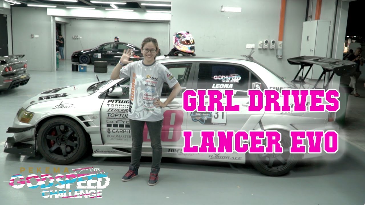 GIRL DRIVES LANCER EVO FAST | Laptimes - YouTube